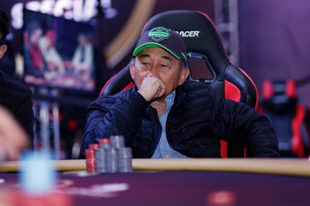 Milton Kamei se classifica para Dia 2 do Super Seniors da WSOP